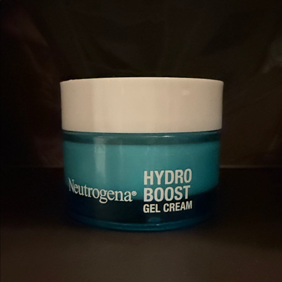Neutrogena | Skincare | Neutrogena Hydro Boost Gel Cream White And Blue ...